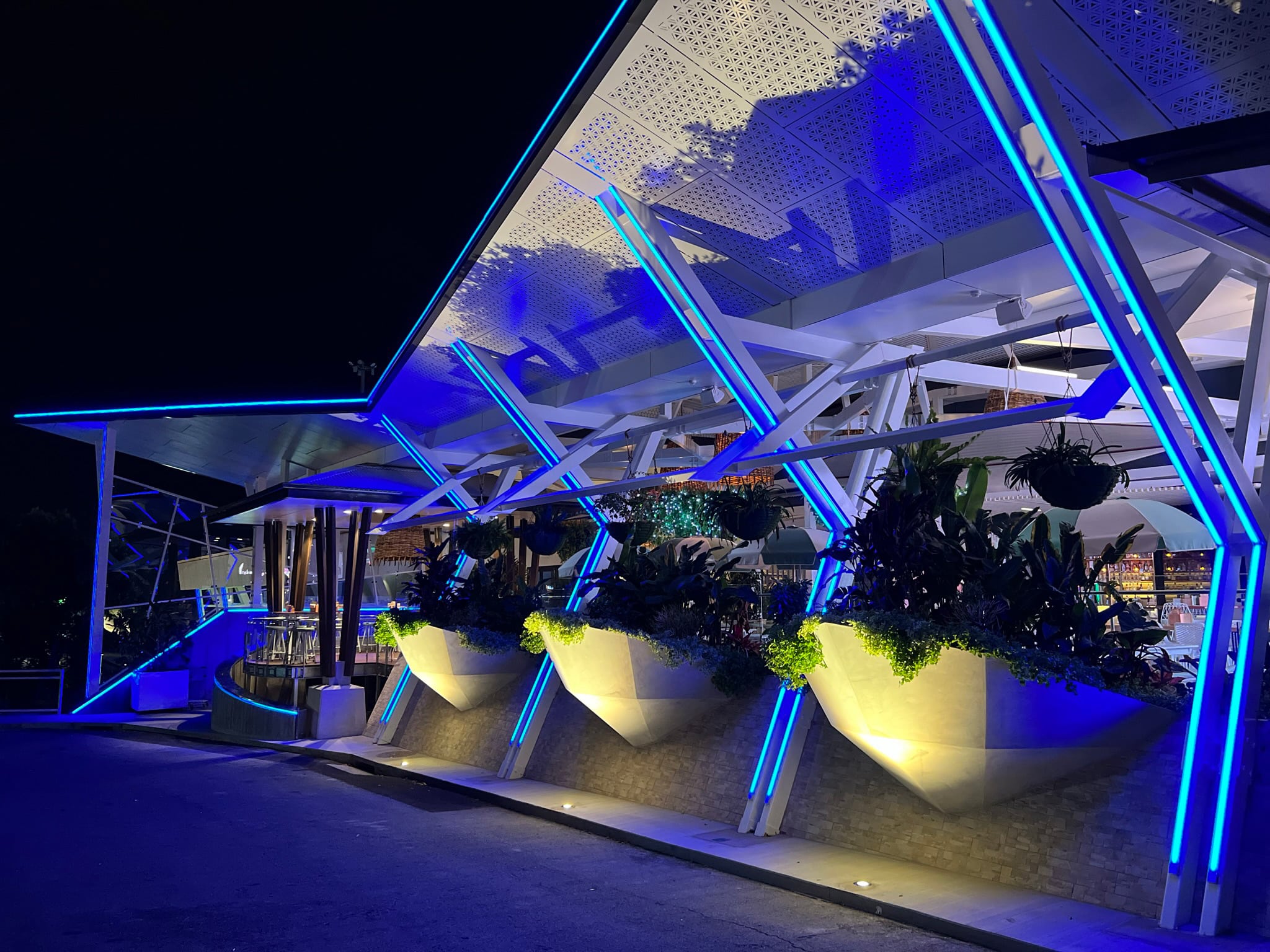 Benefits of Quality LED Strip Lights for Commercial and Residential ...